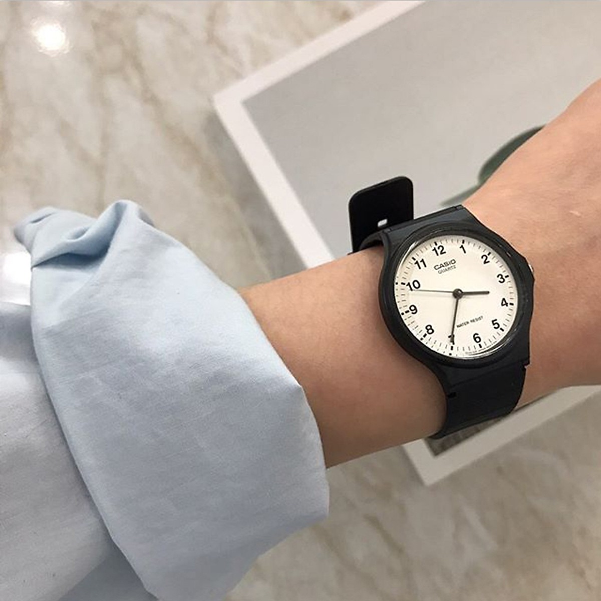 Casio General MQ-24-7BLDF Classic White Dial Black Resin Band | Jamtangan.com