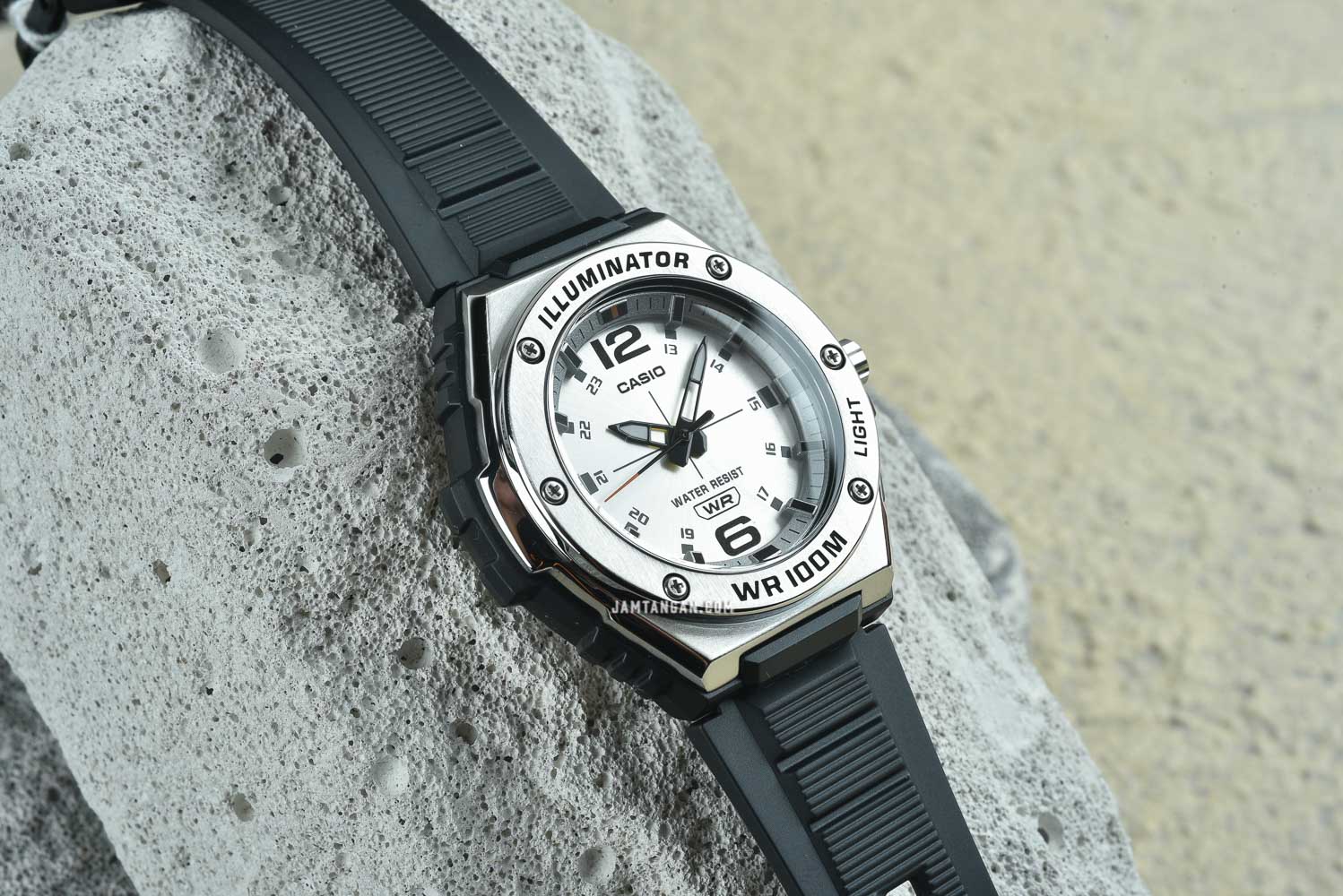 Casio General MWA-100H-7AVDF Illuminator Silver Dial Black Resin Strap ...