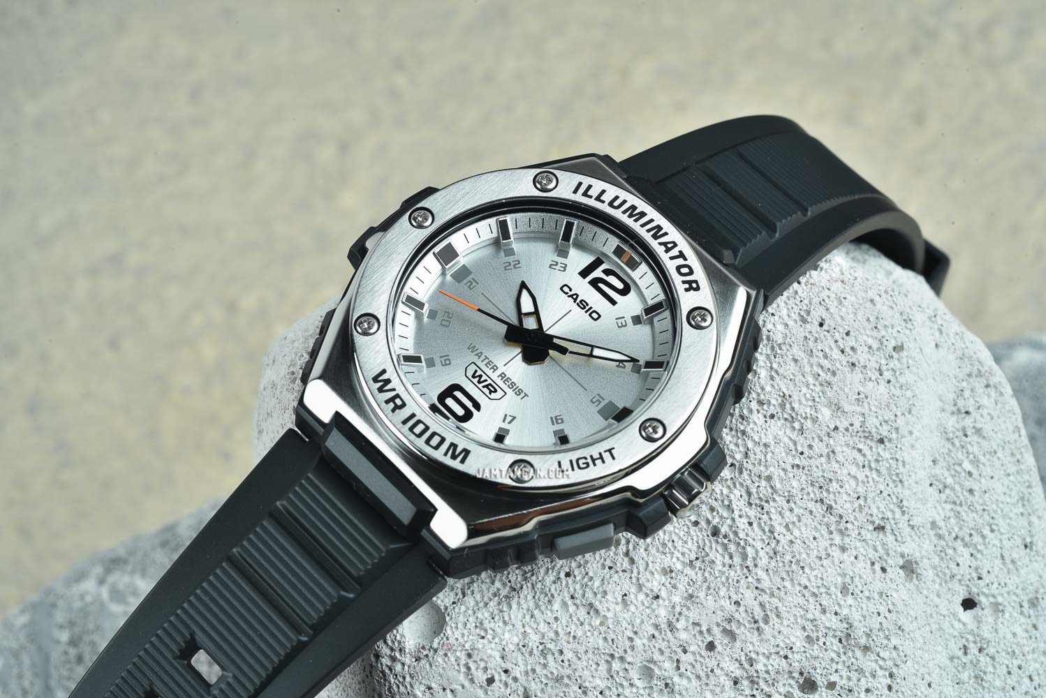 Casio General MWA-100H-7AVDF Illuminator Silver Dial Black Resin Strap ...