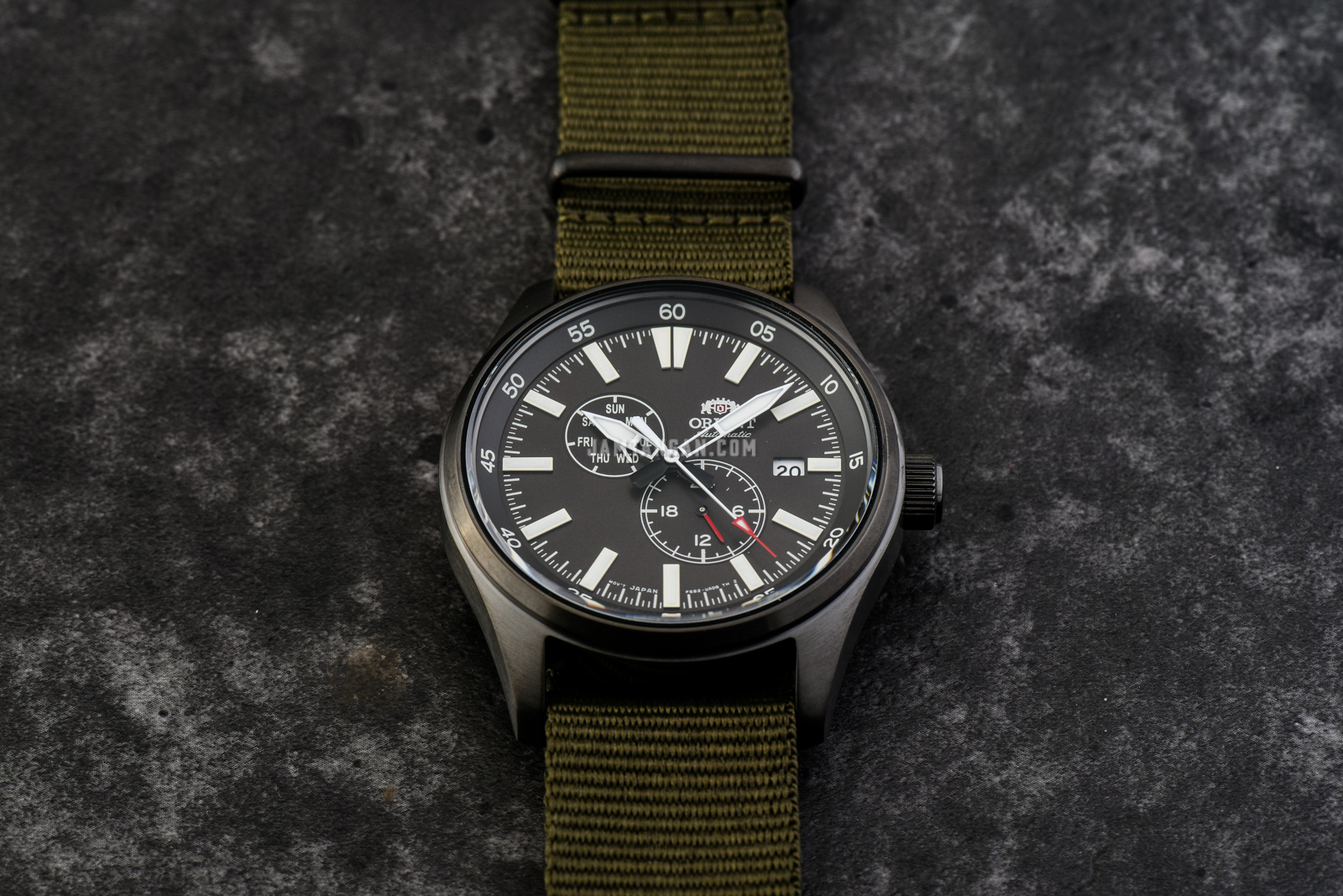 Orient Defender II RA-AK0403N Automatic Men Black Dial Green Nylon ...