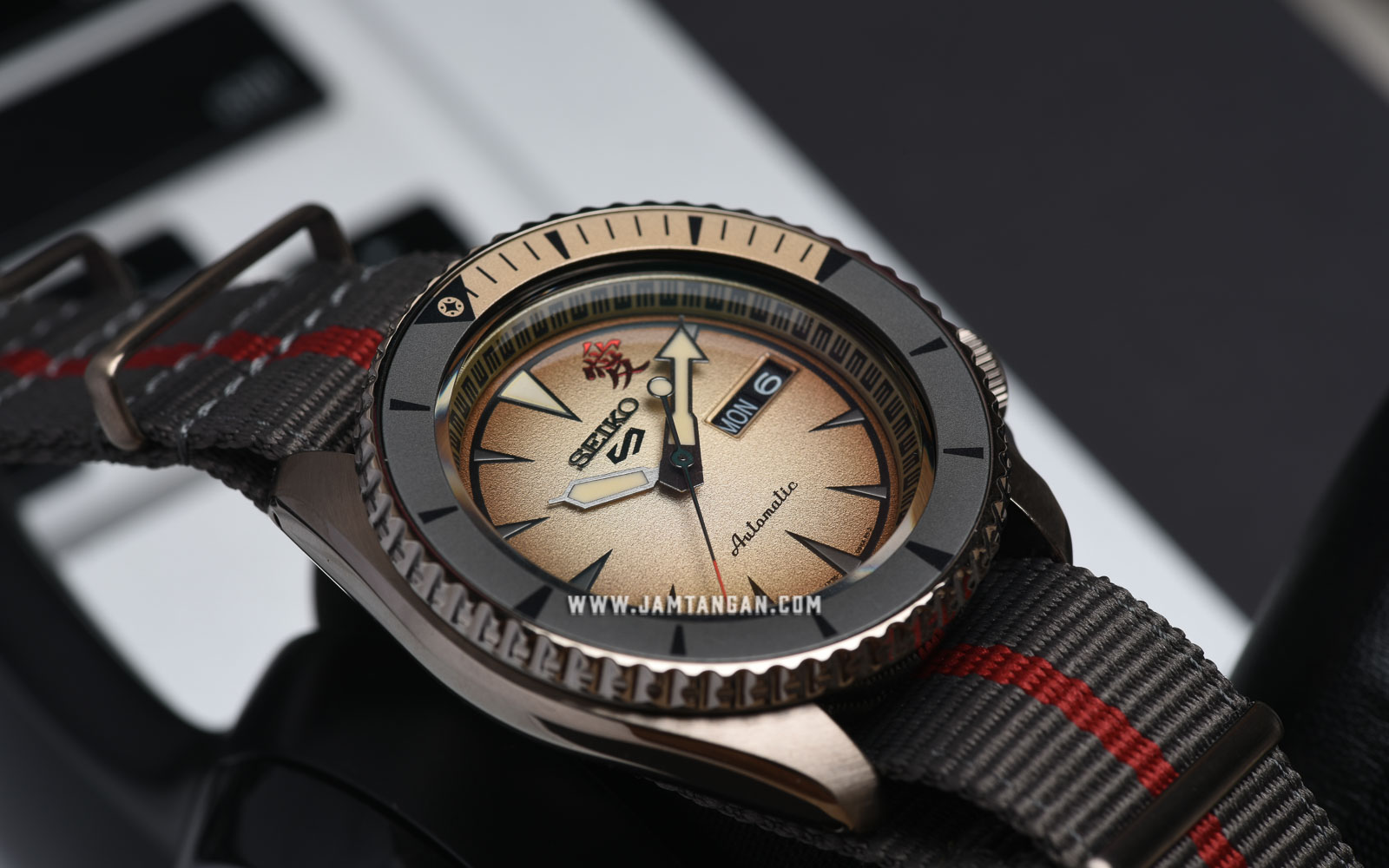 Seiko 5 Sports SRPF71K1 Naruto & Boruto Gaara Model Dual Tone Nylon ...