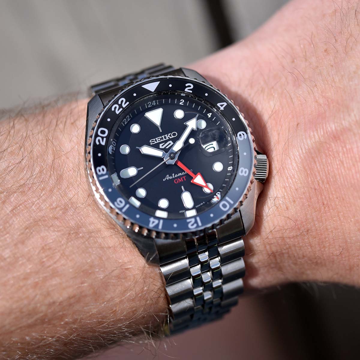 seiko-5-ssk001k1-gmt-black-grape-series-automatic-black-dial-stainless